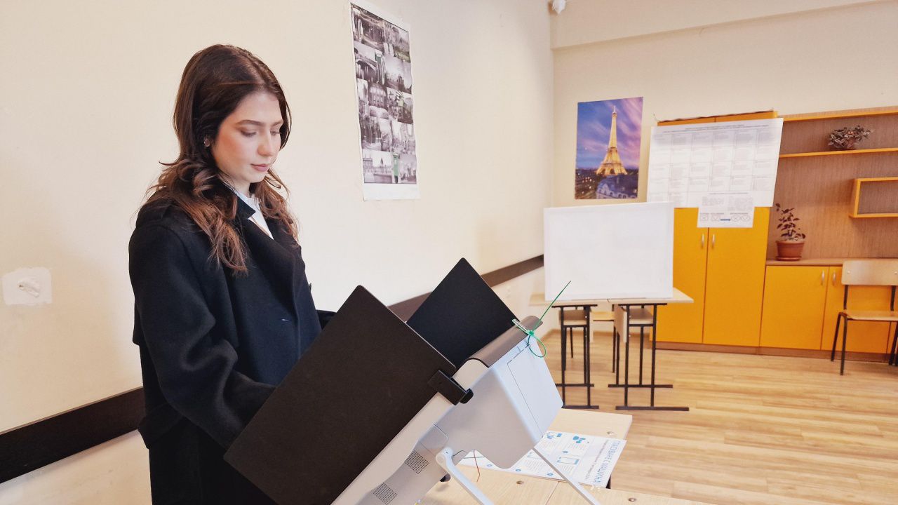 Какво се случва ако машината за гласуване изкара празна бюлетина Новини бг