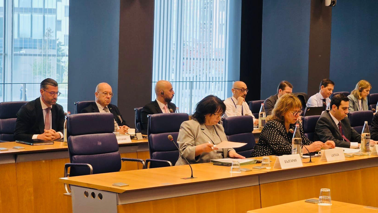 За първи път министър Петкова участва като наблюдател в редовното заседание на Еврогрупата