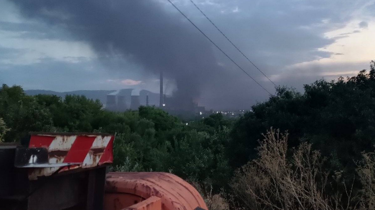 Пожарът в ТЕЦ Бобов дол е овладян Новини бг