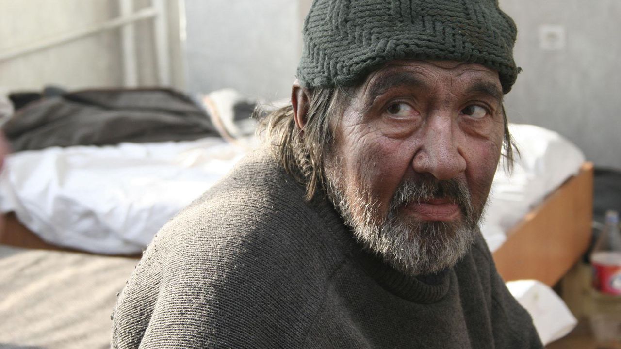 Прибират бездомниците в центровете за временно настаняване Новини бг