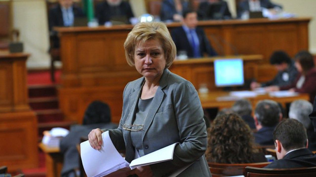 Менда Стоянова от ГЕРБ става зам председател на НС Новини бг