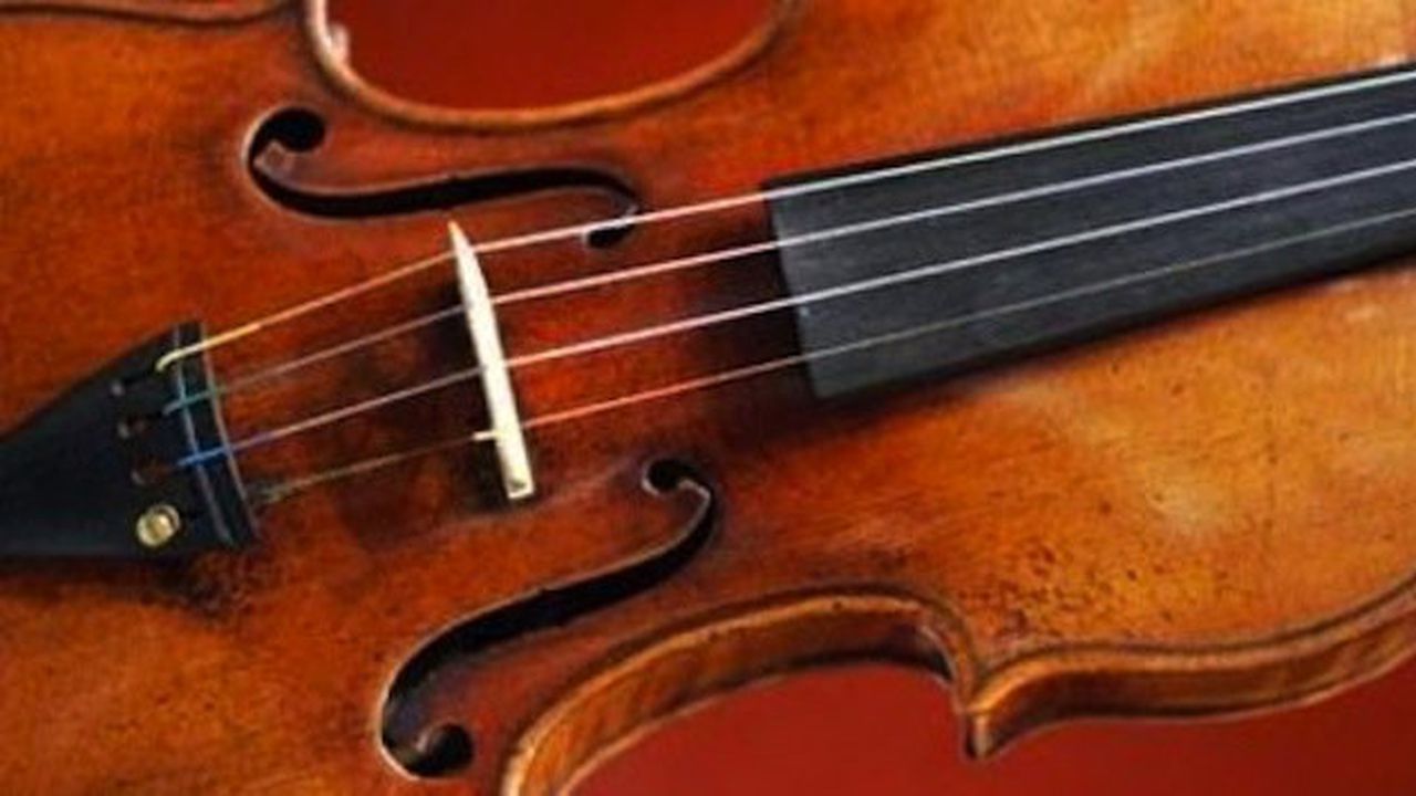 Конфискуваха Страдивариус на немска митница Новини бг