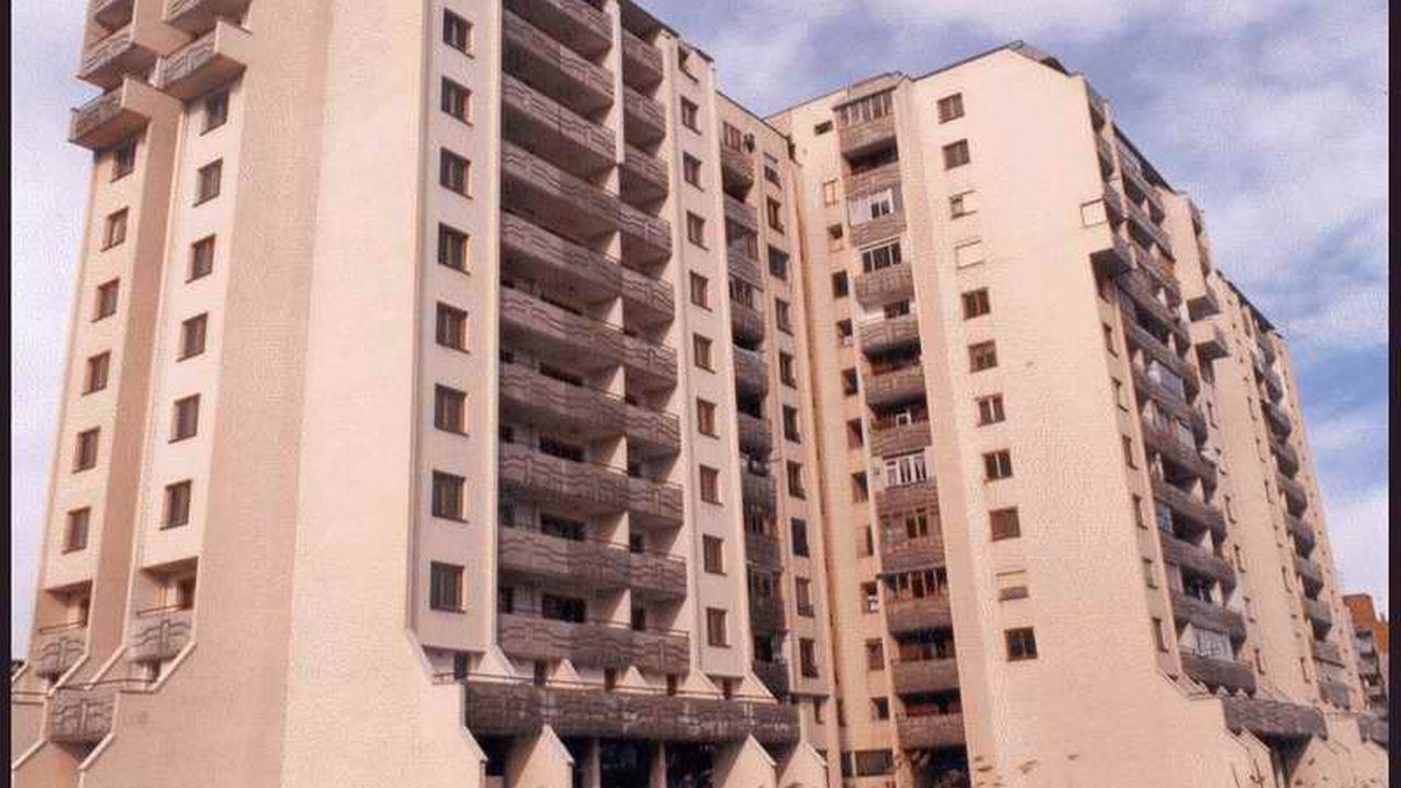 Ел. централа върху жилищен блок | Новини.бг