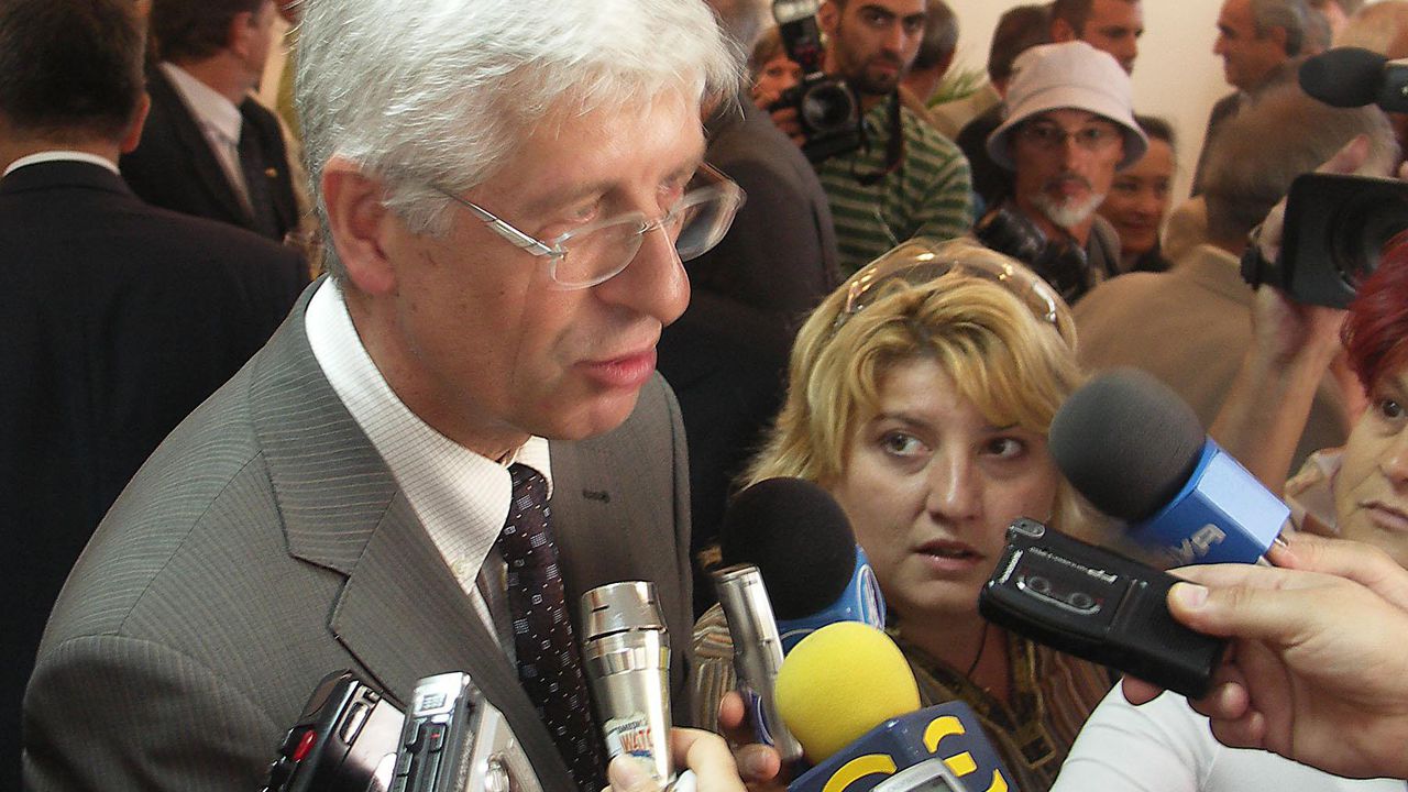 Румен Овчаров Дянков веднъж да изпълни бюджета си Новини бг