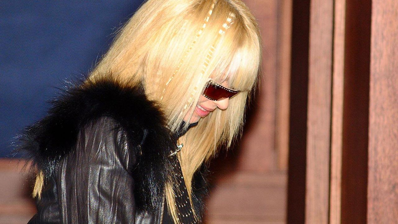 Лили Иванова спретна див скандал пред мол в София Новини бг