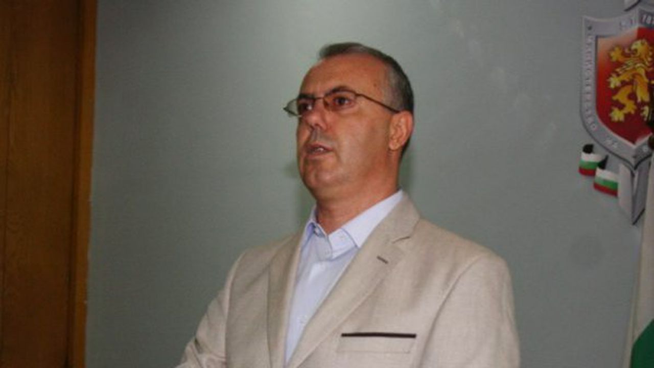 Веселин Вучков Въвежда се един порочен модел в МВР Новини бг