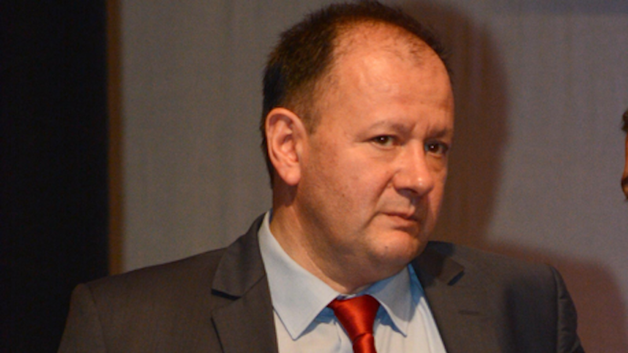 БСП обещава държавни експерти в банките и данък богатство Новини бг