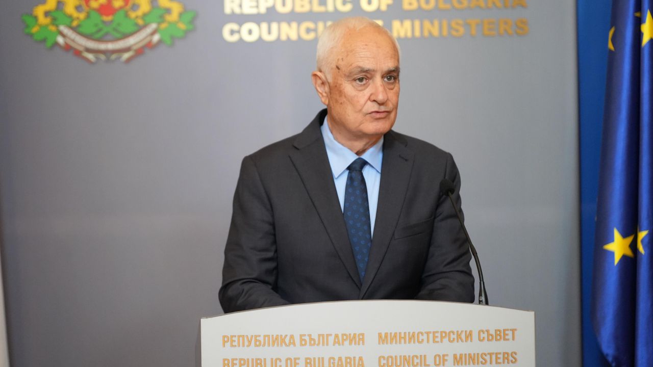 Министърът на отбраната за пожара в учебен център Сливница Съдействаме напълно за