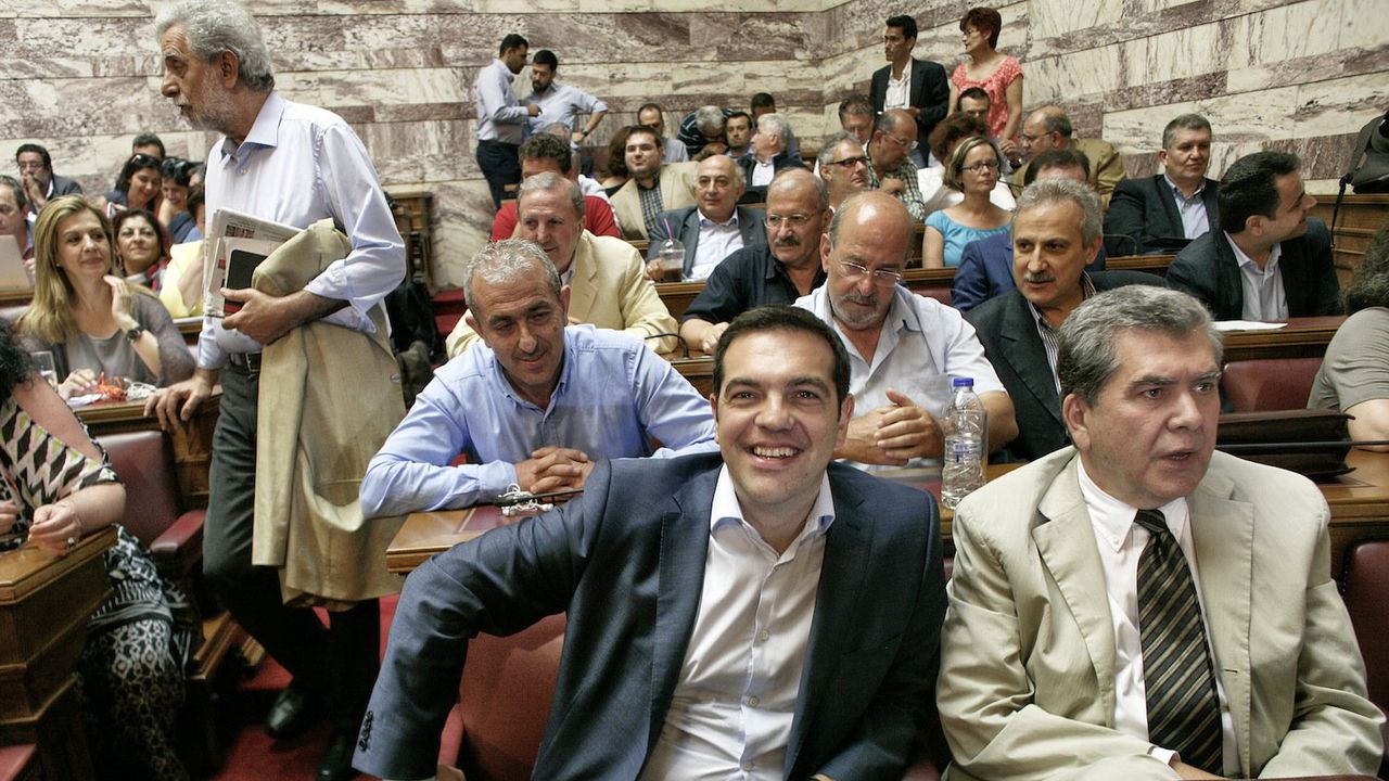 Управляващи и опозиция в Гърция обединяват усилията си за да се постигне споразумение с