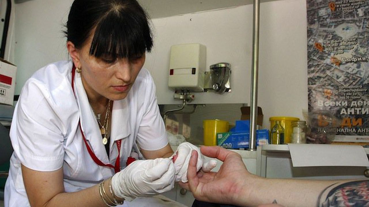 Правят безплатни изследвания за ХИВ и хепатит в парка „Заимов” Новини бг