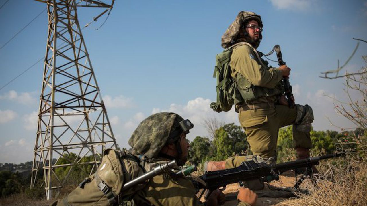 Застреляха палестинка опитала се да намушка с нож полицаи на Западния бряг Новини бг