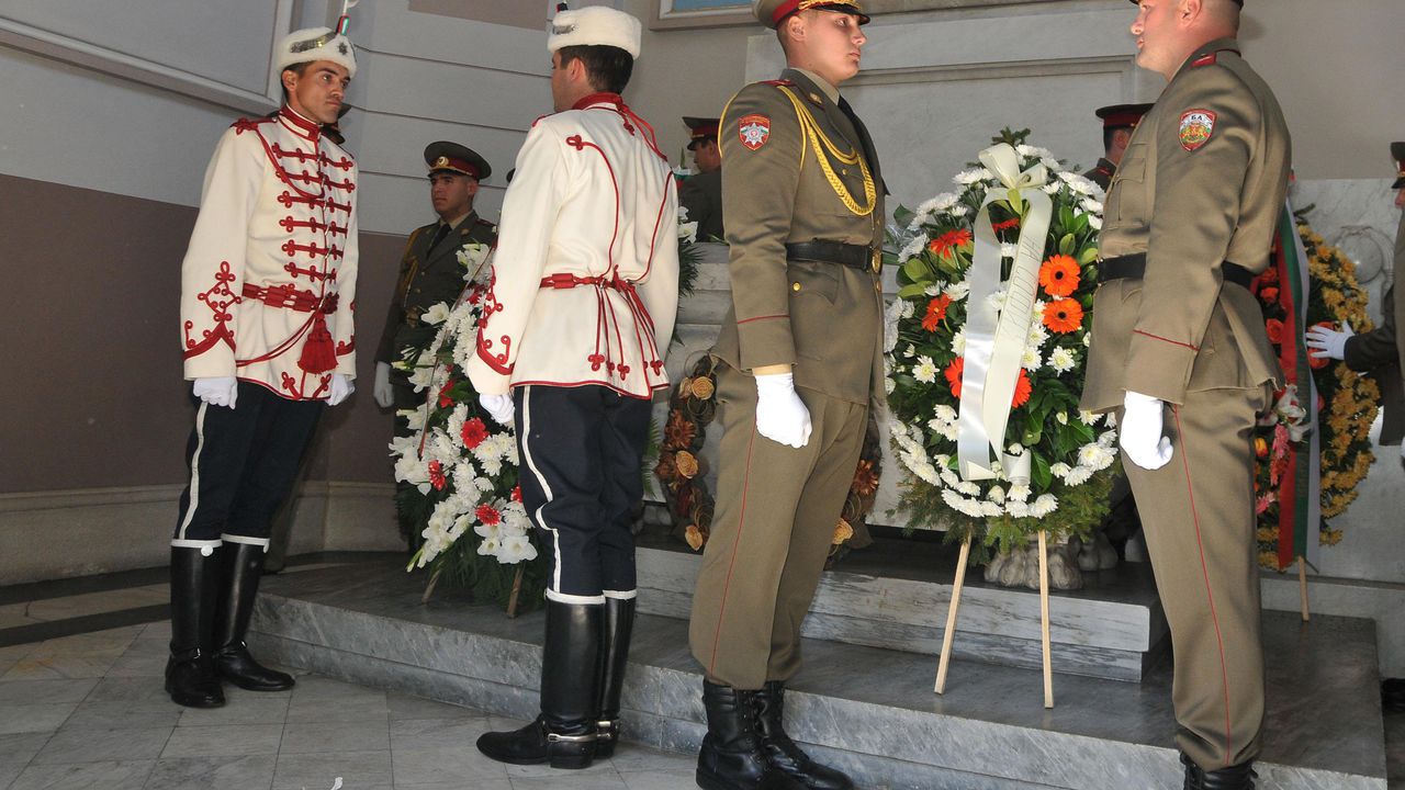 Паметник на загиналите за свободата и обединението на България се