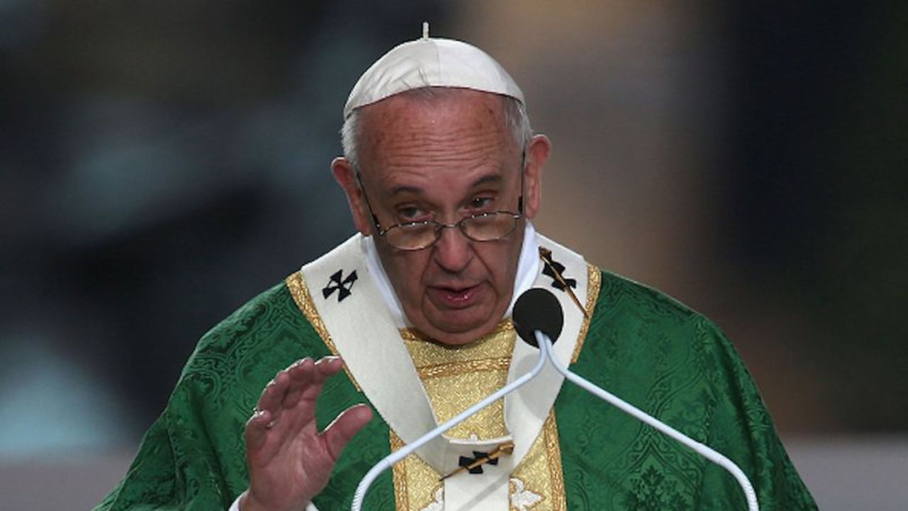 Папа Франциск призова отново Църквата да избягва изкушенията на властта и парите Новини бг