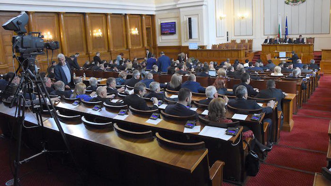 Парламентът прие на първо четене промени в Закона за правната помощ Новини бг