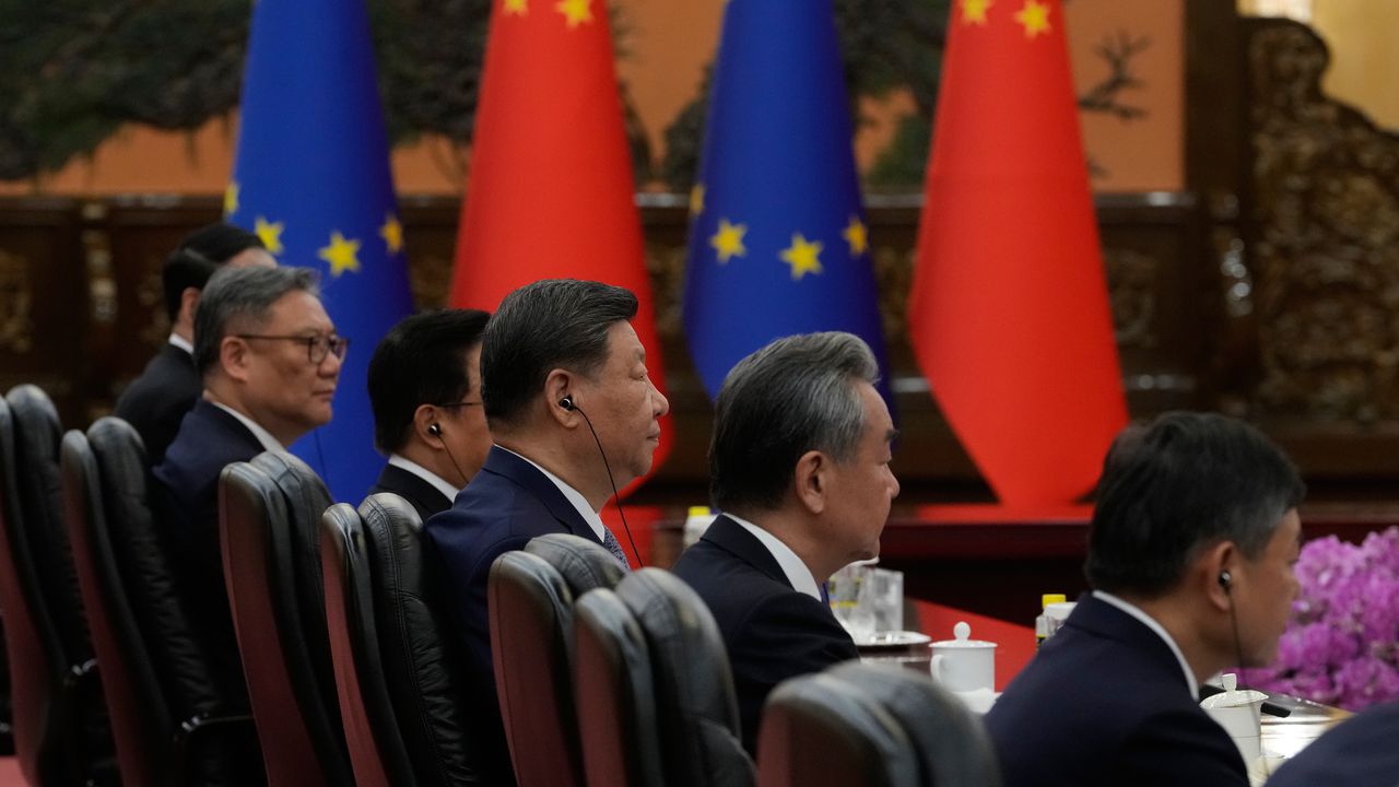 Си Цзинпин призова ЕС и Китай да внесат стабилност и сигурност в света чрез устойчиви двустранни
