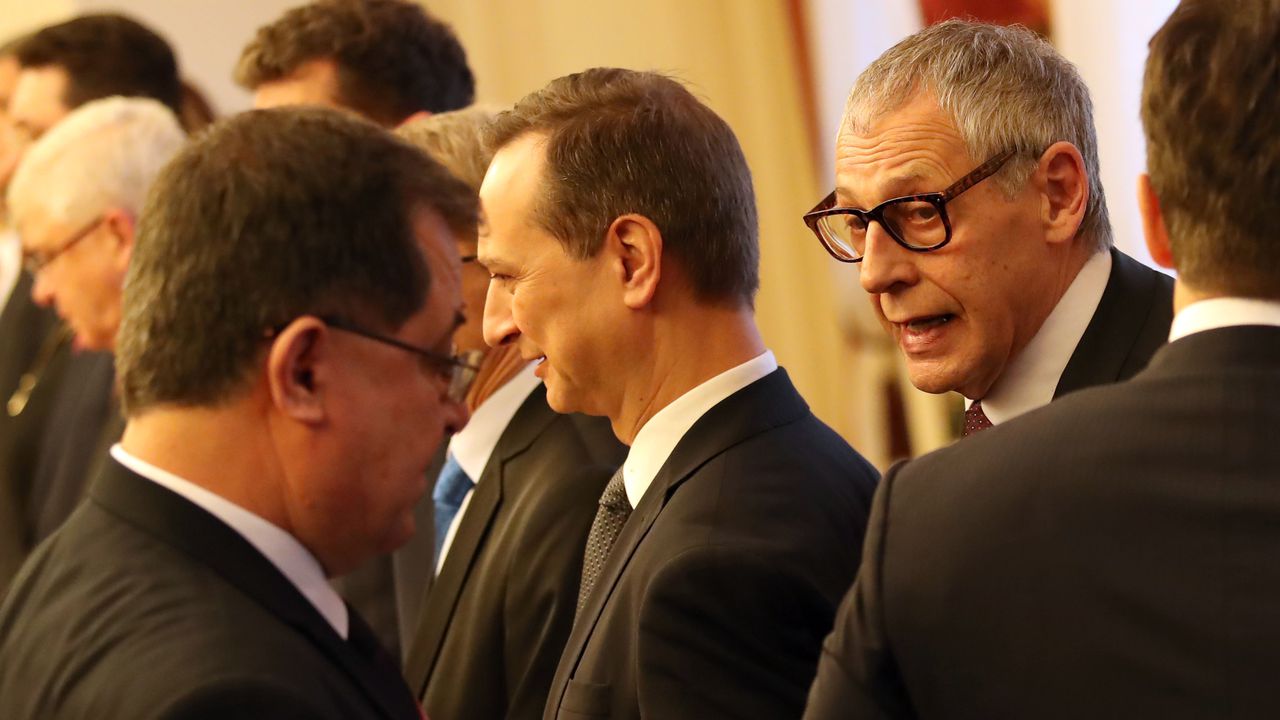 Илко Семерджиев и Гълъб Донев изглаждат диалога с бизнеса и синдикатите Новини бг