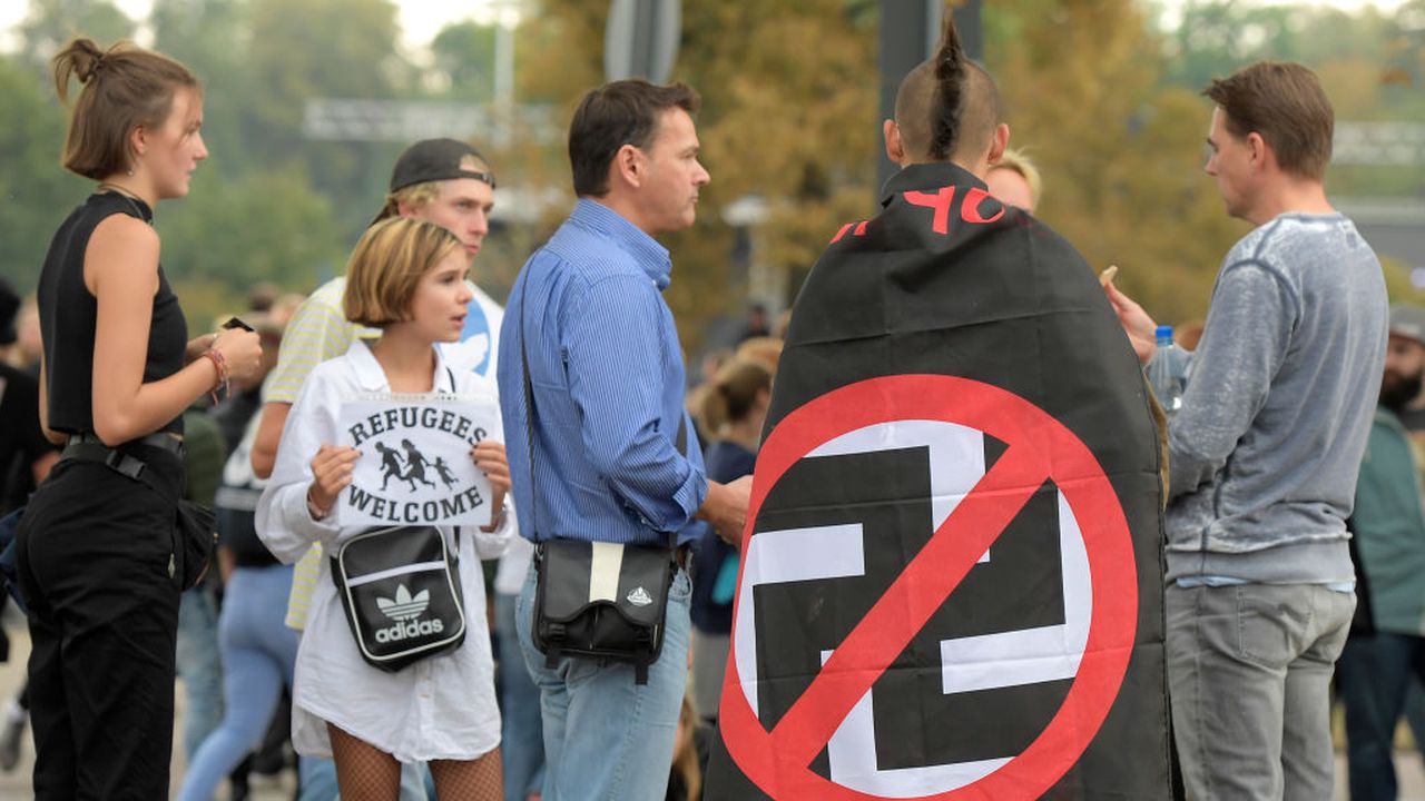 ЕП настоява за забрана на неофашистките и неонацистките групи Новини бг