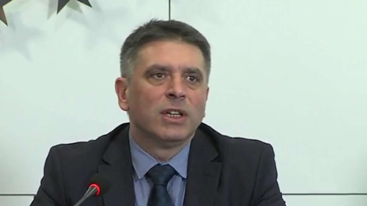 ГЕРБ след ветото Надяваме се БСП да признае Радев за свой неформален лидер Новини бг