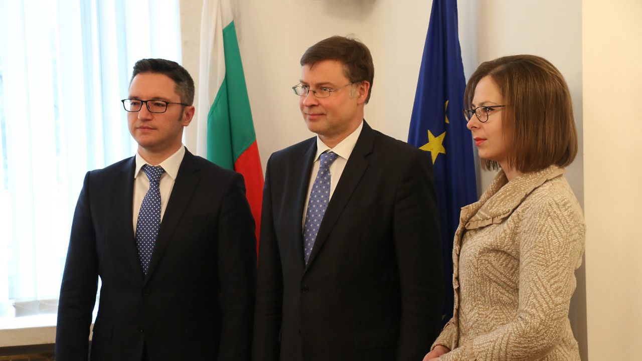 НС подкрепя усилията на правителството за изпълнение на ангажиментите свързани с приемането на