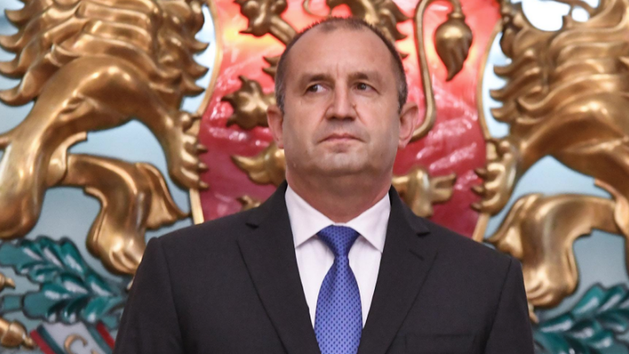 Румен Радев изрази съболезнования на президента на Казахстан по повод жертвите на самолетната