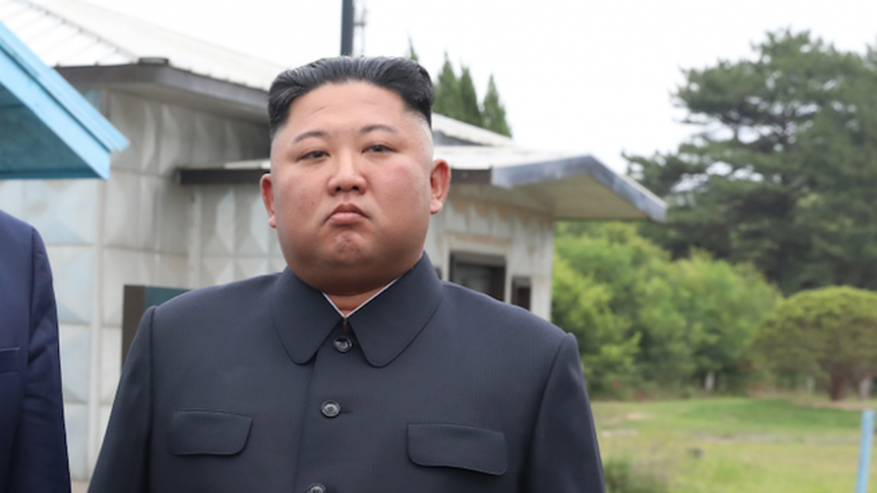 Ким Чен ун обсъдил с висши военни укрепването на въоръжените сили на страната Новини бг