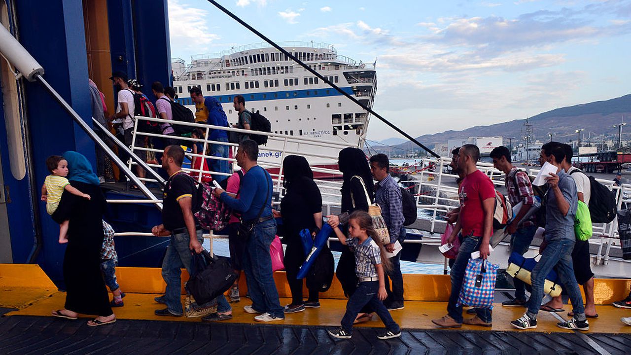 13 жени загинали при потъването на корабчето с мигранти край Лампедуза Новини бг