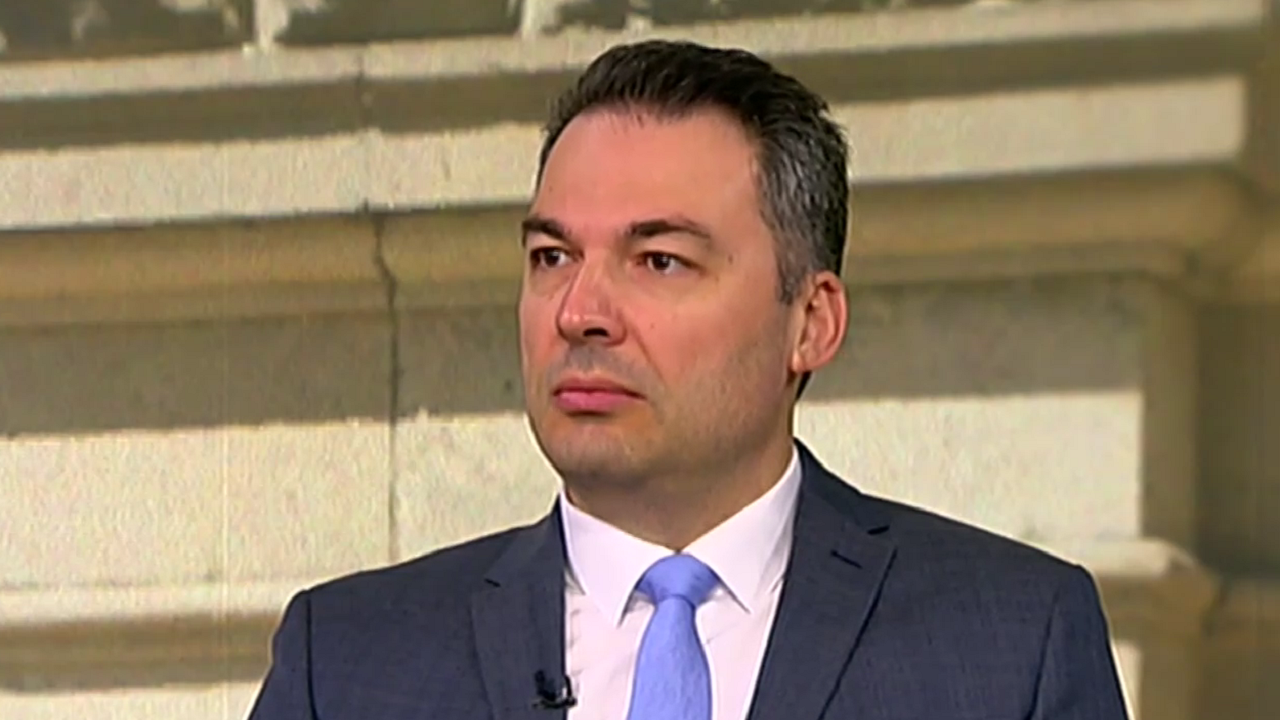 Емил Георгиев Рано е да се говори дали партиите ще подкрепят кандидатурата на Лозан Панов