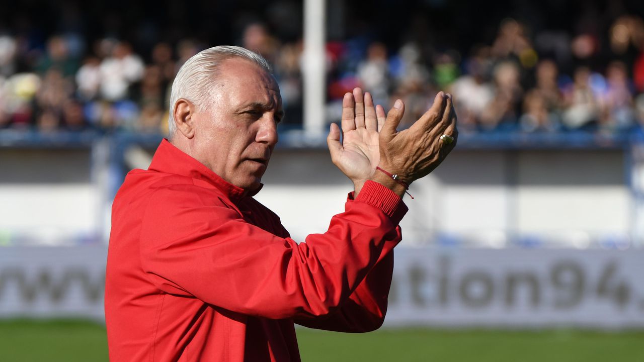 Христо Стоичков към националите по волейбол Донесете ни титлата