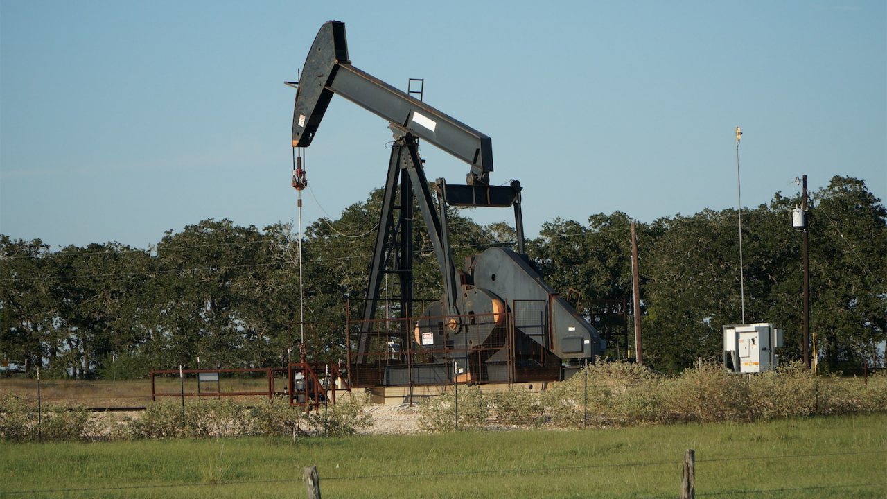 Цената на петрола сорт Брент се понижи до 92 90 долара за барел Новини бг