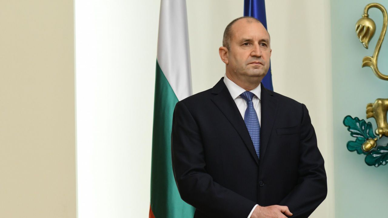 Президентът започва консултациите за съставяне на ново правителство