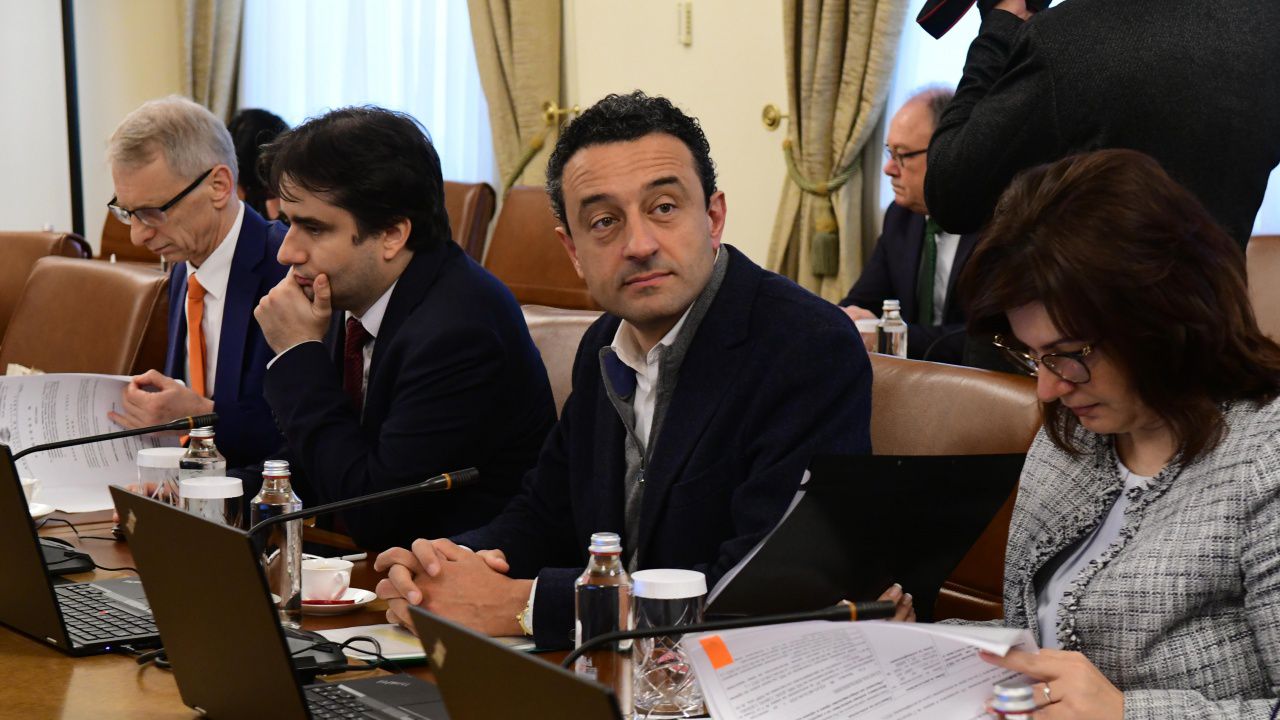 Правителството отпуска 2 6 млн лева на община Карлово Новини бг