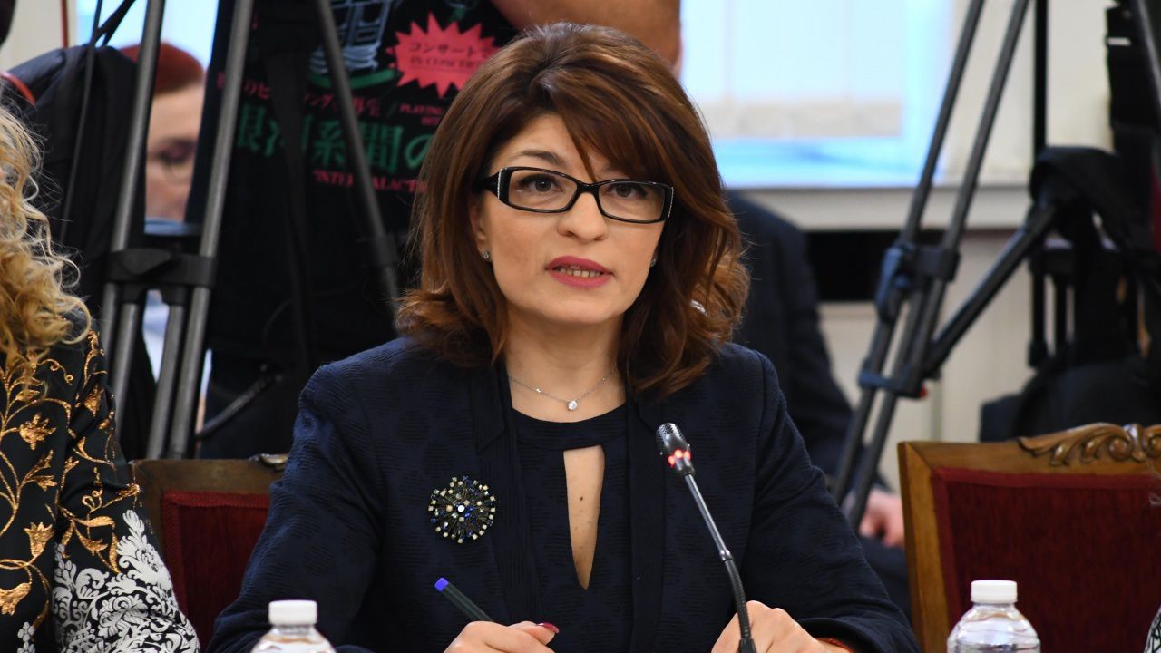 Десислава Атанасова разкри Какво липсва в декларацията на Промяната Новини бг