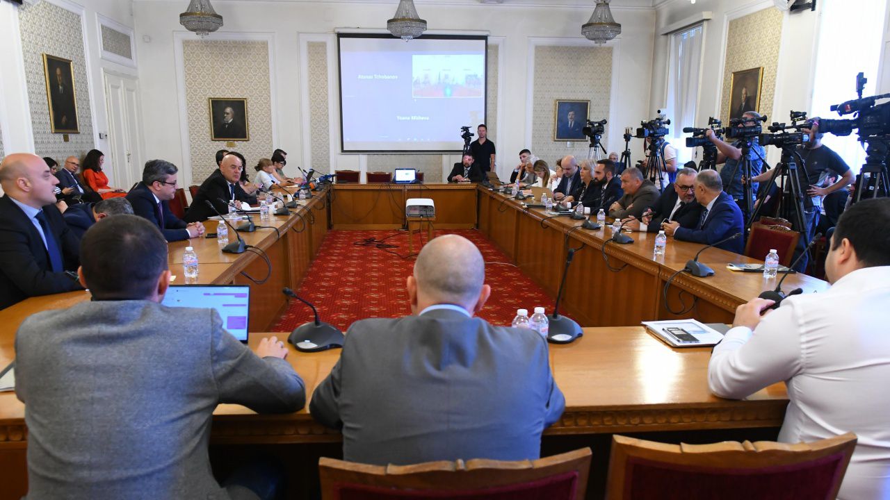 Част от парламентарните комисии претърпяха промени в състава си Новини бг