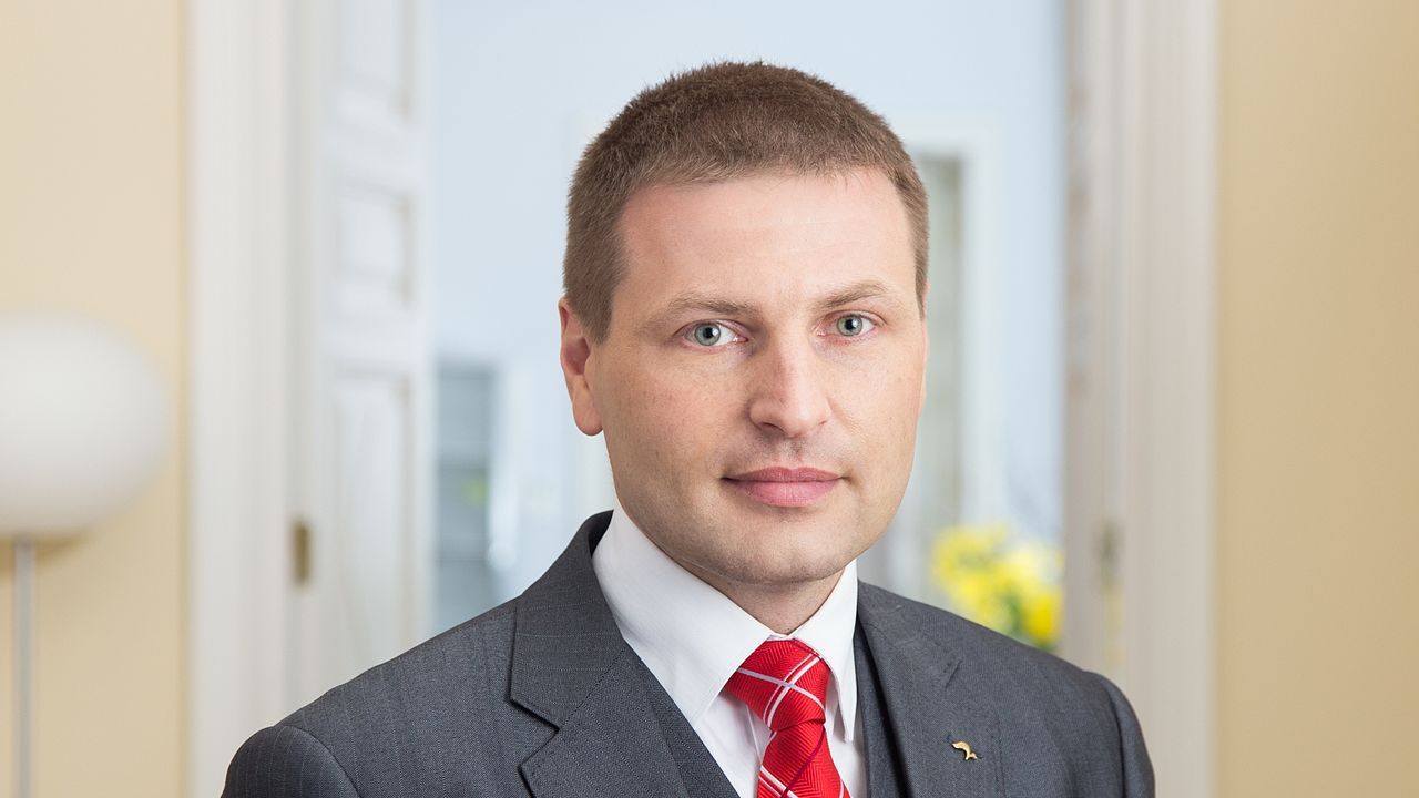 Естонският министър на отбраната Не бива да мислим че заплахата от