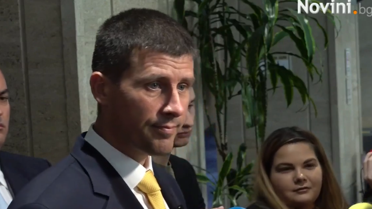 Ивелин Михайлов Ще подкрепим вота на недоверие Народното събрание трябва да се разтури Новини бг