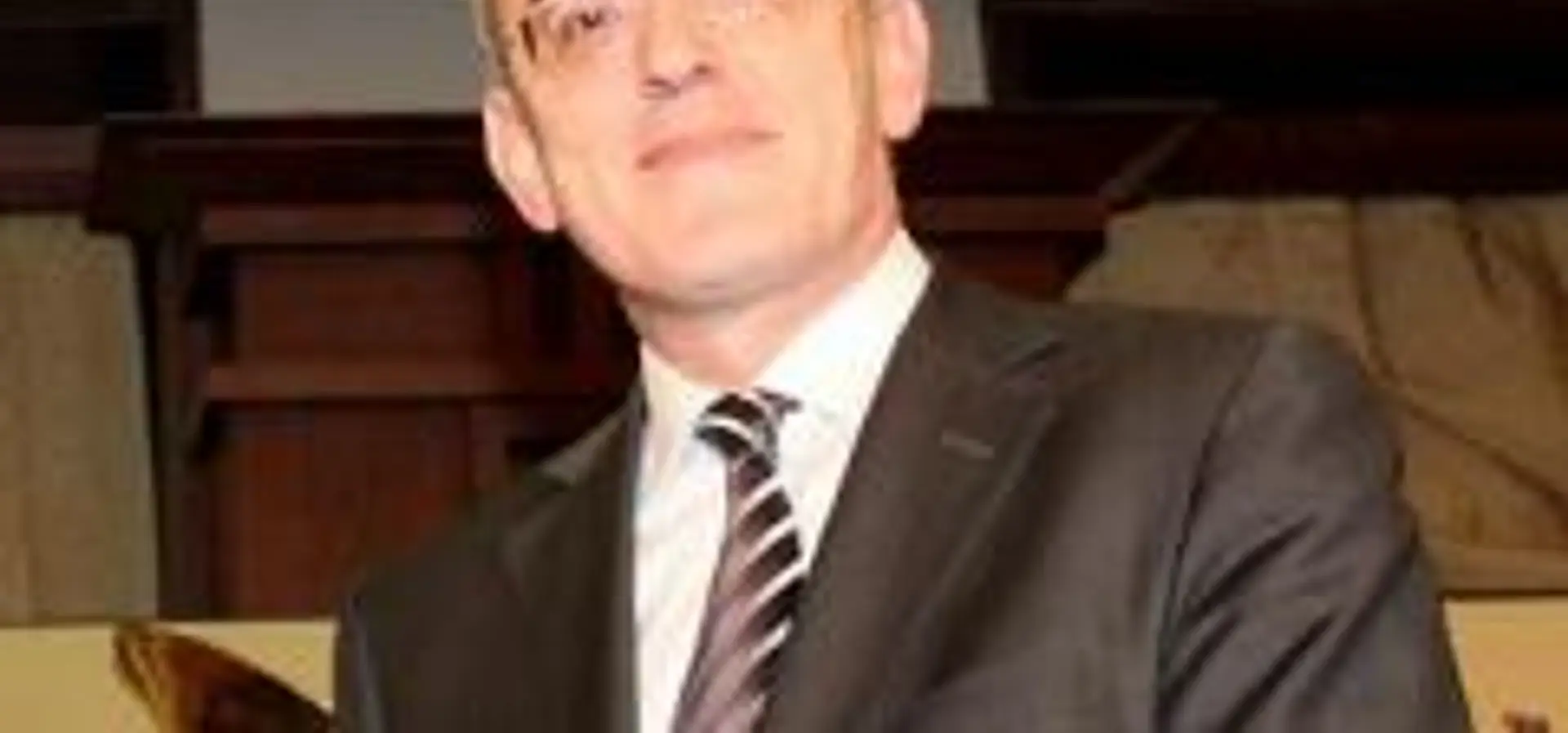 One in 50 Bulgarians Owns Shares in Doverie United Holding | Profit.bg