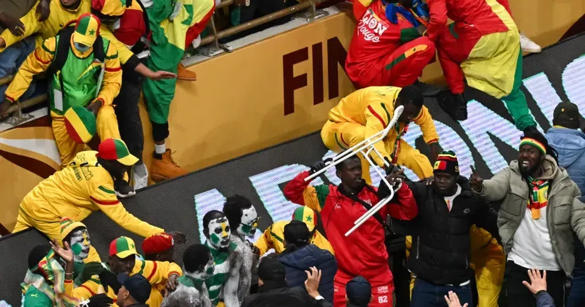 Moroccan Police arrest 18 Senegal fans and one Algerian following ...