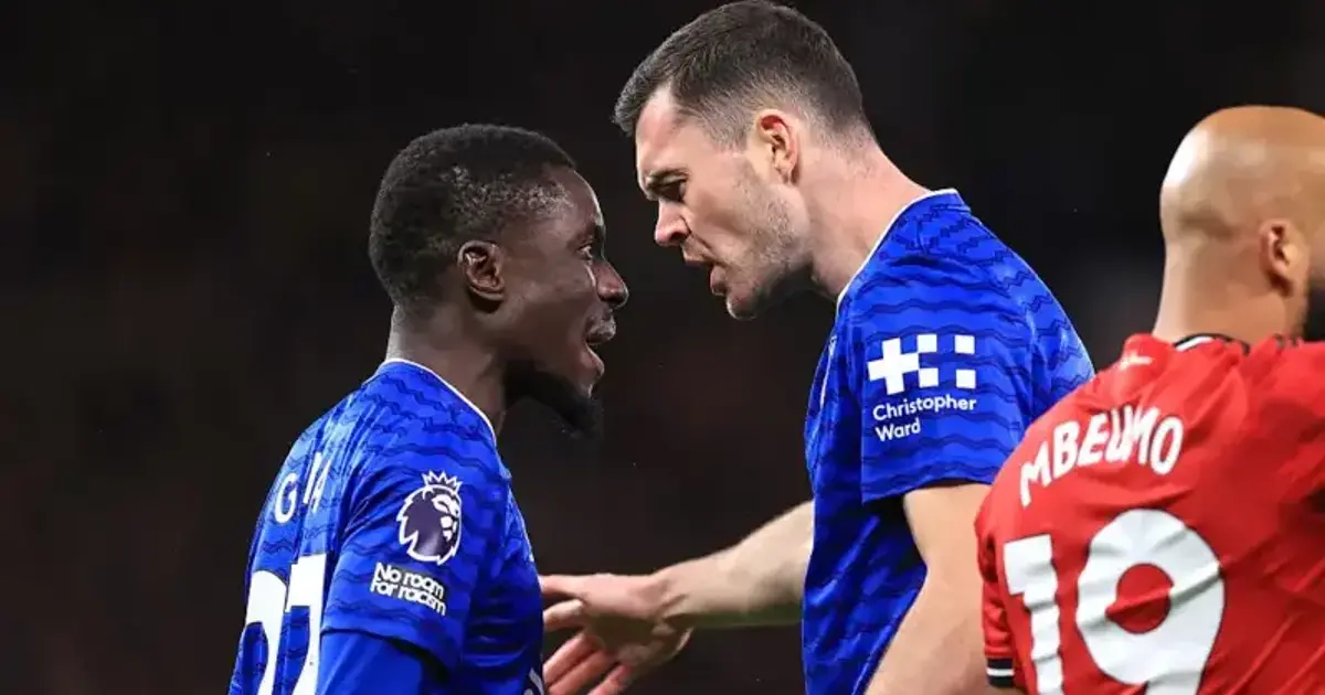 Idrissa Gueye apologises but Moyes says he 'likes his players fighting ...