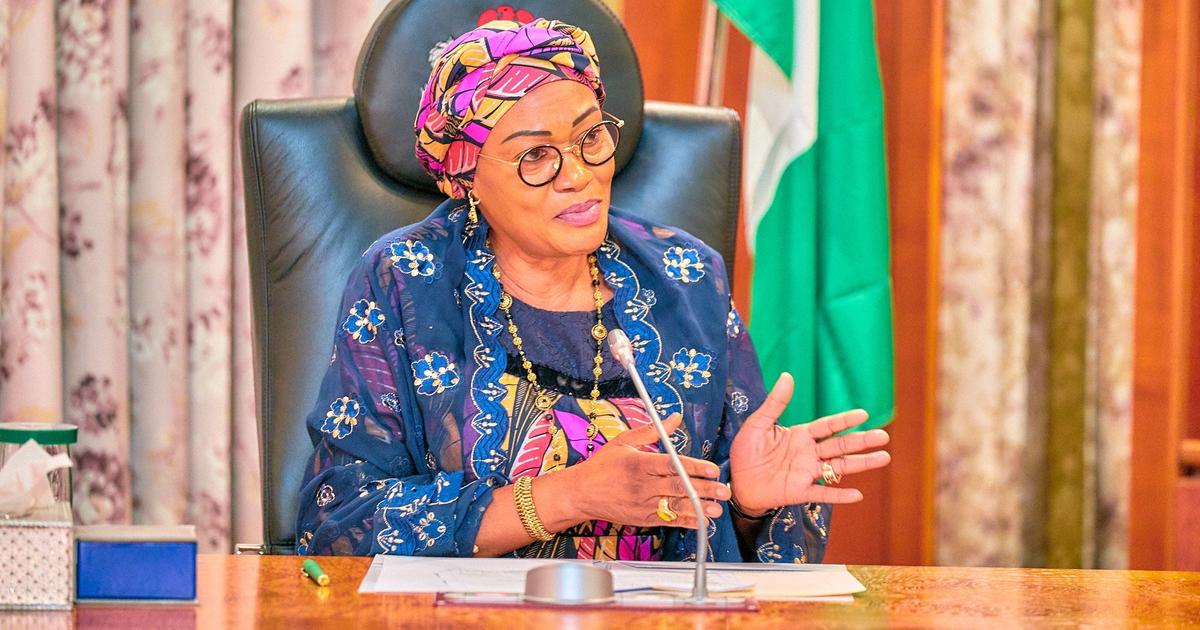 Amid rising insecurity, Oluremi Tinubu gifts cars to APC women leaders ...