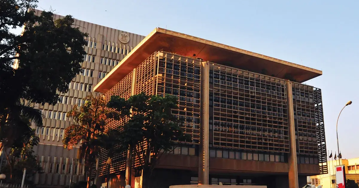 Bank of Uganda caps cash withdrawals, slashes cheque limits in push for ...