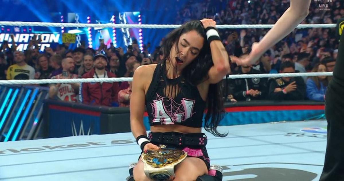 ¡Regreso en todo lo alto! AJ Lee vence a Becky Lynch y gana el ...
