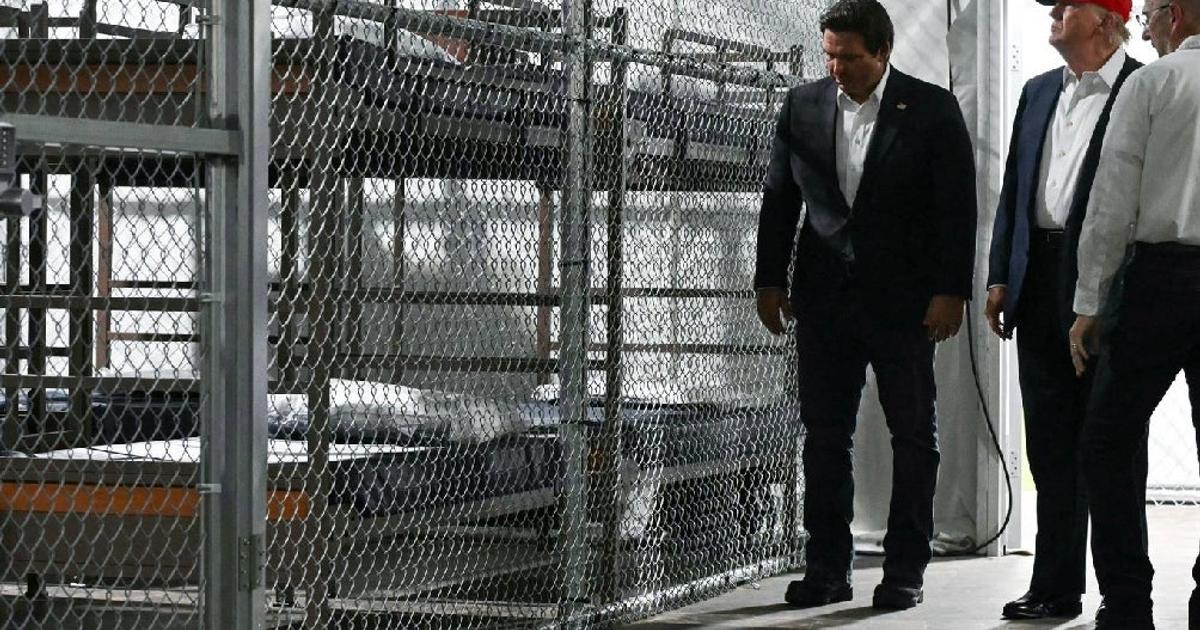 VIDEO: Así luce Alligator Alcatraz, el nuevo centro de detención para ...