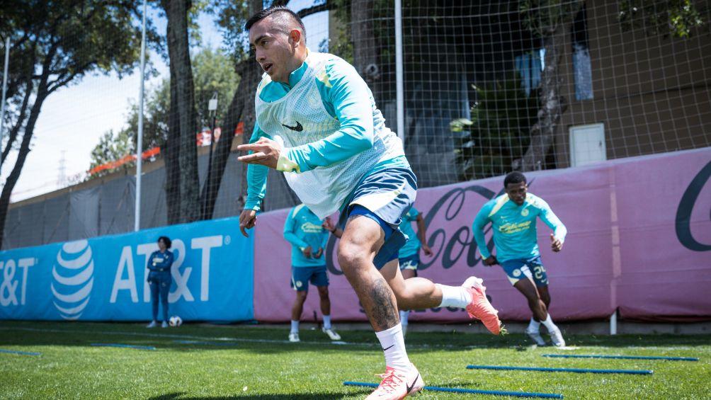 Erick Sánchez ya entrena con las Águilas del América tras Copa América ...