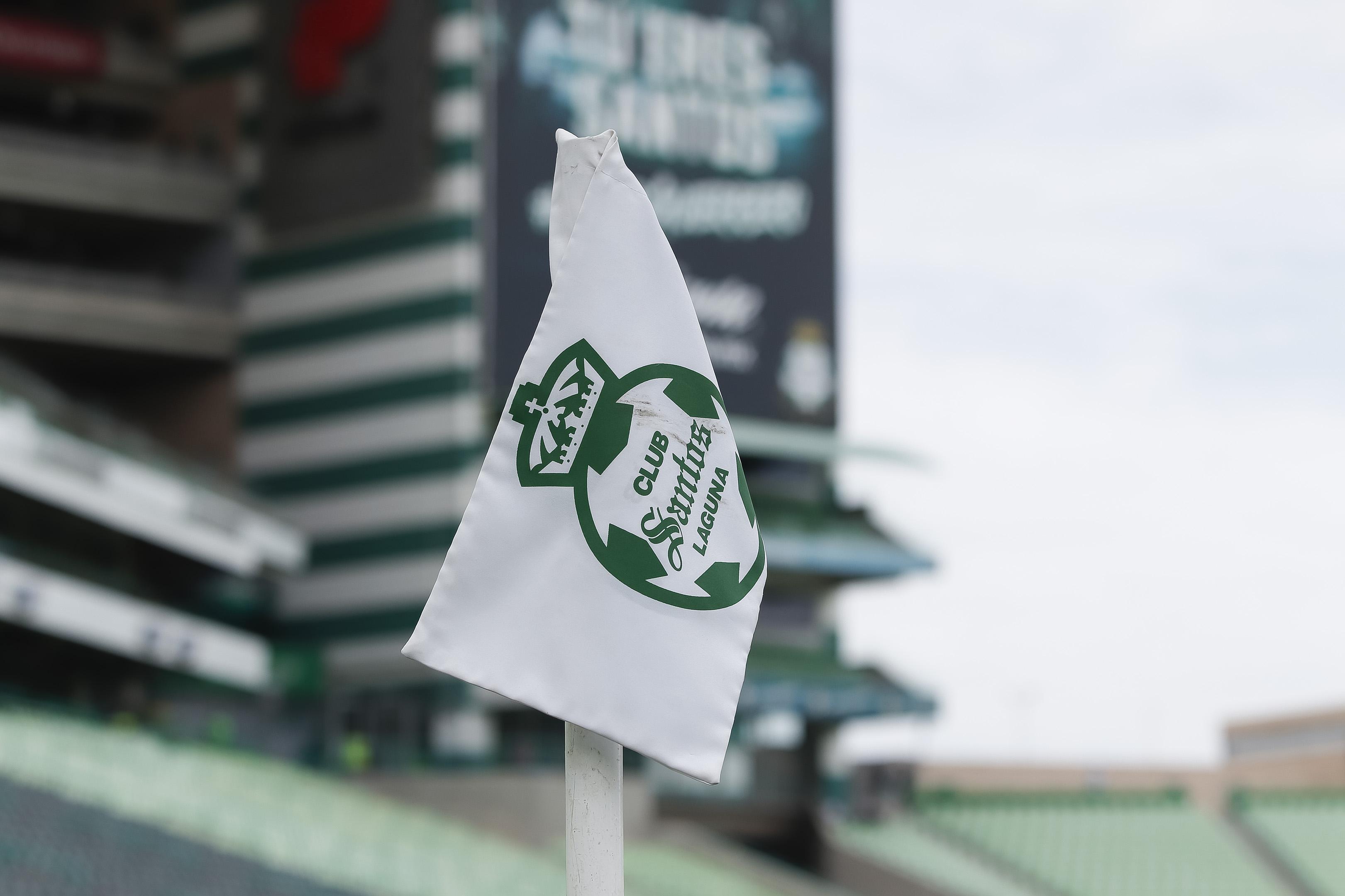 Santos Laguna oficializa que se desprende de examericanista para el ...
