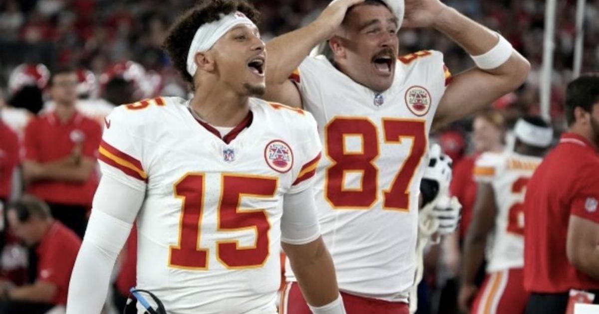 Pat Mahomes y Travis Kelce celebrarán el título de los Kansas City ...