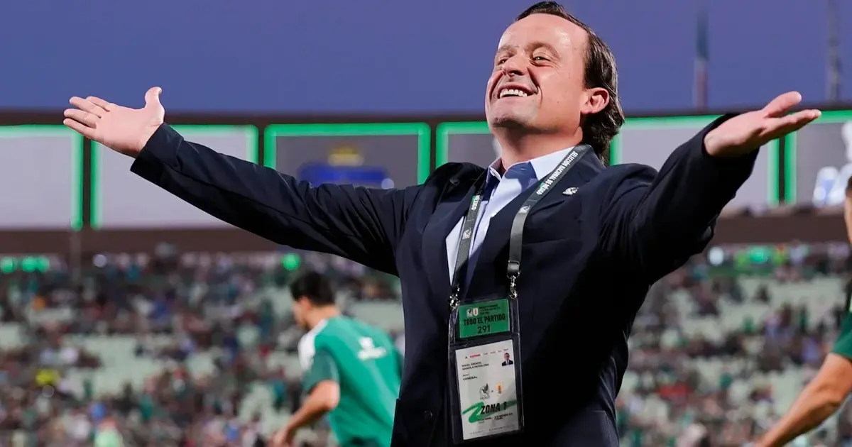 ¡Cada vez menos! Mikel Arriola celebra cuenta regresiva de 200 días ...