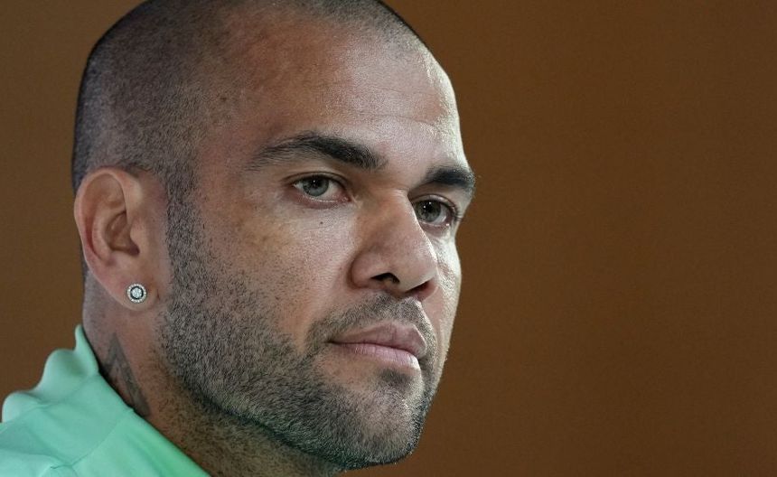 Dani Alves: Fiscalía pide que se quede en prisión por pruebas que ...