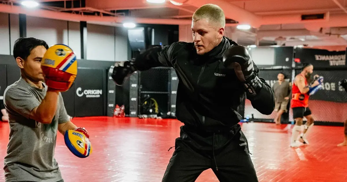 Zuffa Boxing debuta en enero y el CMB lanza advertencia global: “El ...