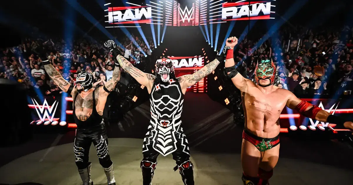 Penta Rey Mysterio Y Dragon Lee Vencieron A The Vision En El Final De