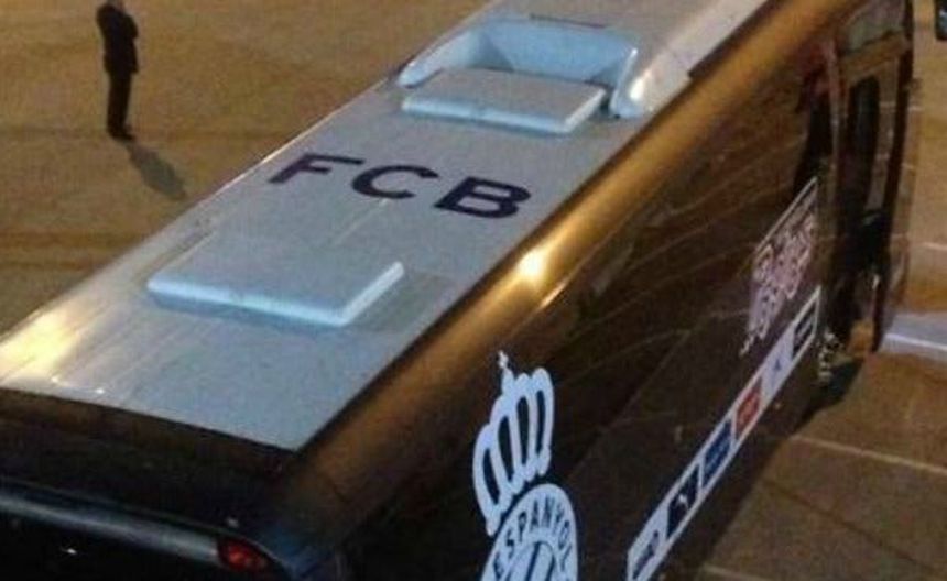 Empresa se disculpa con el Espanyol por camión con siglas del Barça ...